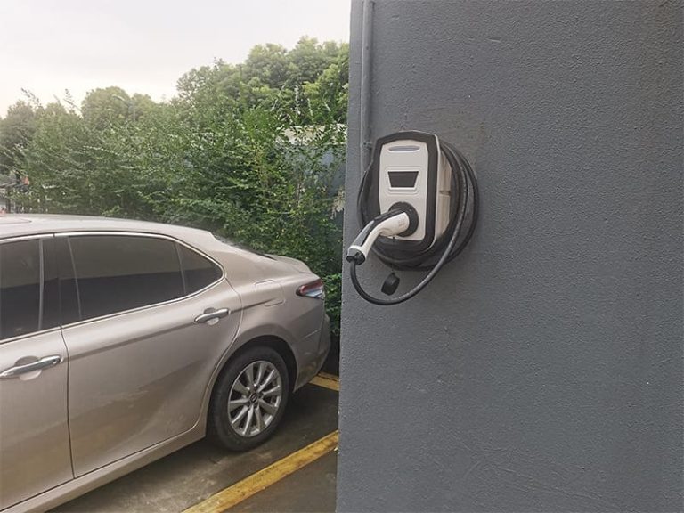 What’s the difference between slow EV charging station and fast ...